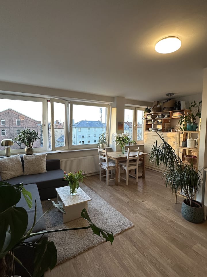 Sonniges Apartment Mit Blick Auf Den Olympiaturm - München