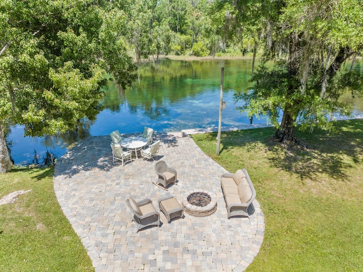 Roy G Biv’s Retreat - Dunnellon, FL