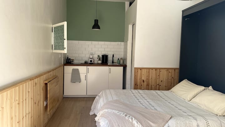 Cozy Suite With Separated Entrance And Patio - Barcelona