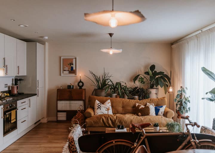 Creatives Apartment On The Harbourside - Bristol