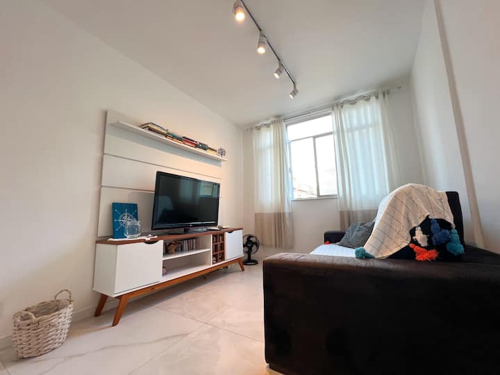 Delicinha Na Praia Do Forte, 2 Quartos E Garagem - Cabo Frio