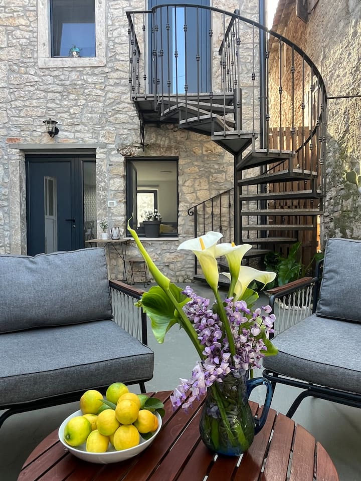 Adorable 1-bedroom Place With Patio - Medulin