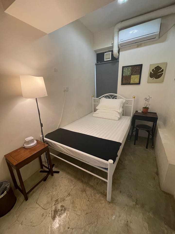 Cozy Double Private Room With Air-con Wi-fi - Hong Kong