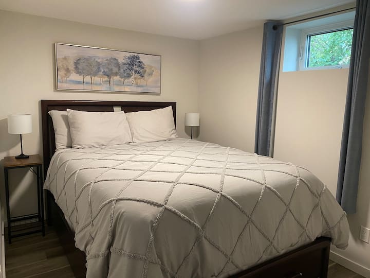 Independent Modern Suite - Dawson Creek
