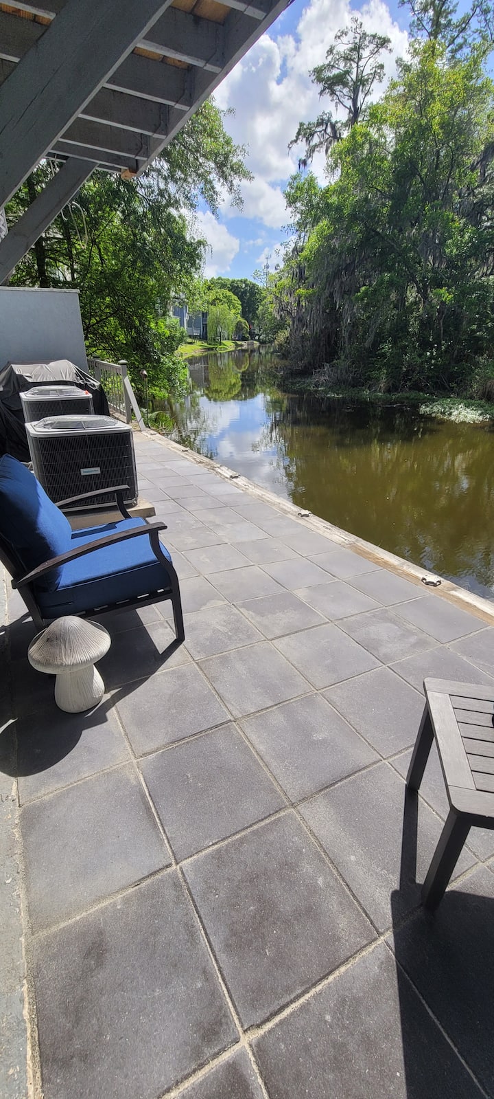 King Bed, Walkable, Quiet Neighborhood - Jacksonville, FL