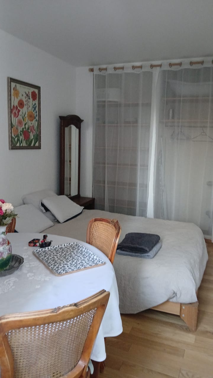 Chambre Louée Chezanna Mois/annee. Dispo 1/12/2026 - Île-de-France