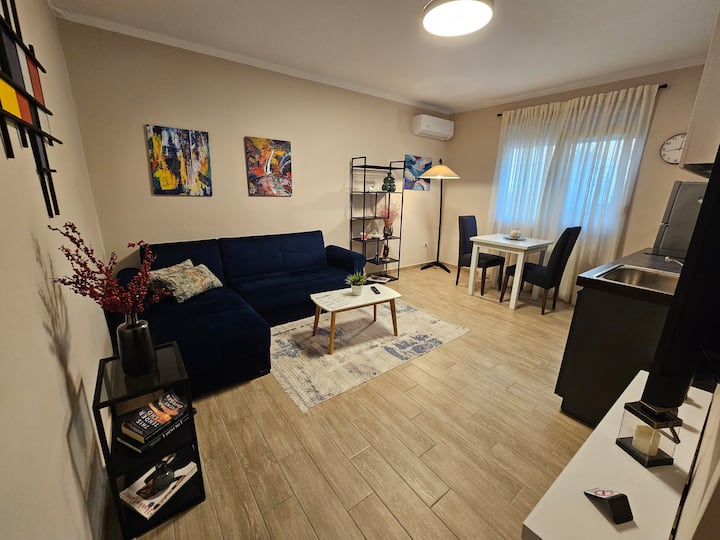 Brian's Apartment - Tirana