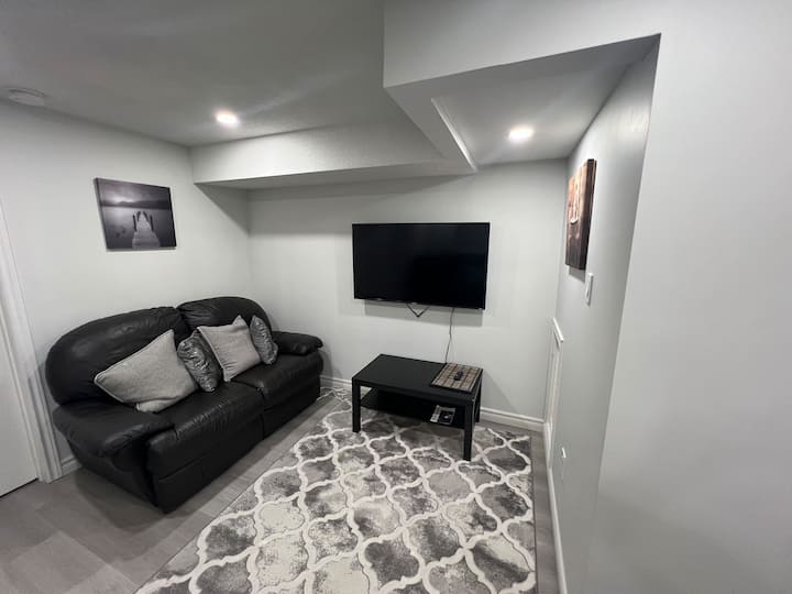 Toronto House Vacation Rentals - Canada | Airbnb