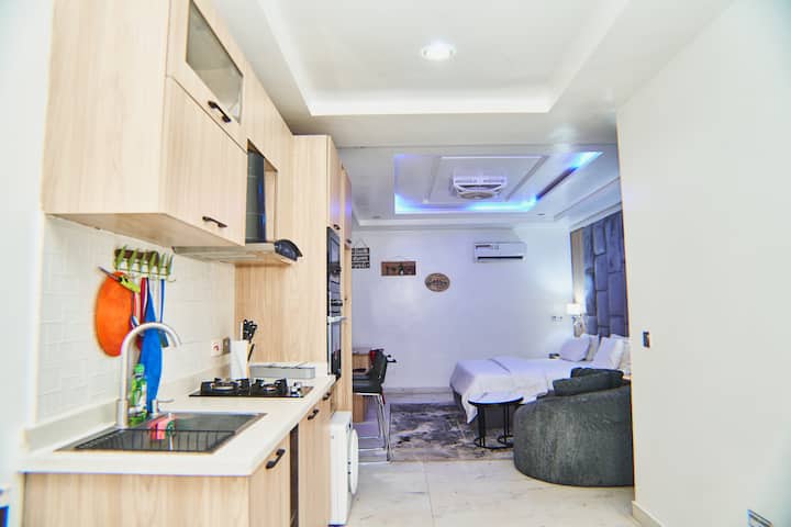 Roof Top Studio+gym+pool Rhodabode Apt, Nile - Abuja