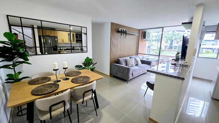 Remodelado, Aire A, Lavasecadora, 3 Cuartos, Vista - Medellín