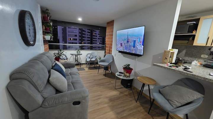 Remodelado, Aire A, Lavasecadora, 3 Cuartos, Vista - Medellín