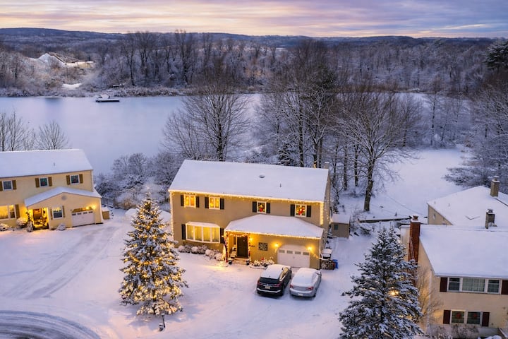 Jump, Climb, Cinema, Hot Tub - Ultimate Family Fun - White Meadow Lake, NJ