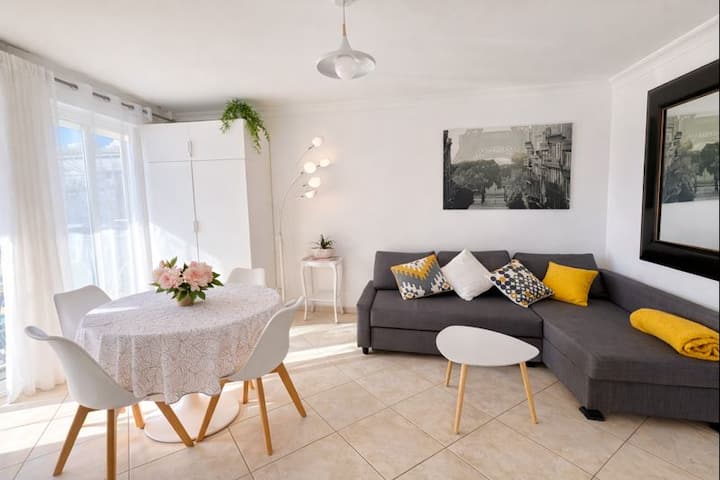 Juan Flore Seaside – T2/4p, Pk, Piscine Et Plages - Juan-les-Pins