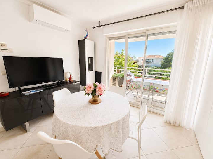 Juan Flore Seaside – T2/4p, Pk, Piscine Et Plages - Antibes