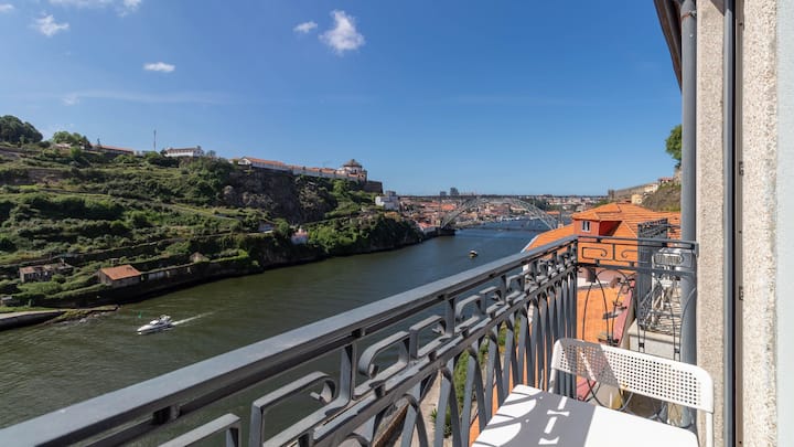 B: 2br Panoramic Ponte Luis I Views - São Bento