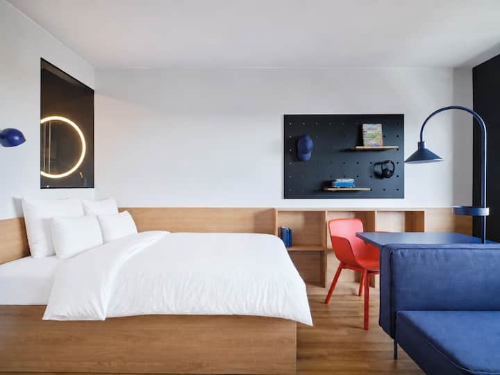 Stayery | Modern Studio In The City Center - Wolfsbourg