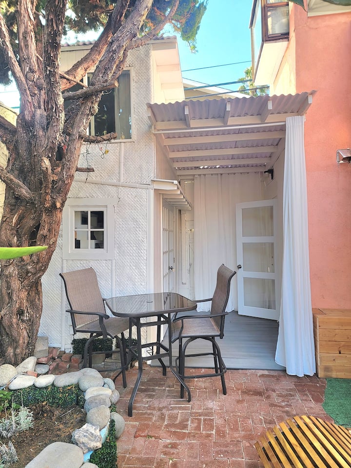 Meditation Cabin Tinyhome@ Venice. Walk 2 Beach - Santa Monica, CA