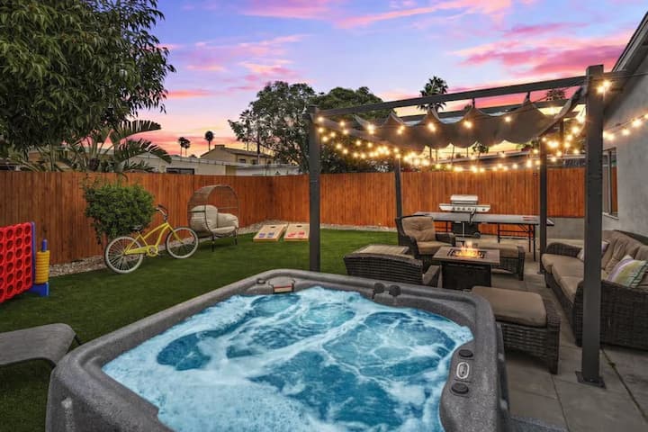 Hot Tub |Walk To Beach|games|bbq|fire Pit|parkings - Ventura, CA