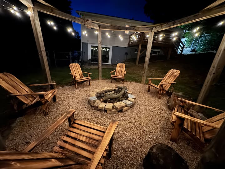 Asheville Home - 5 Min To Town - Pets Ok 4 Bd/2 Ba - Asheville, NC
