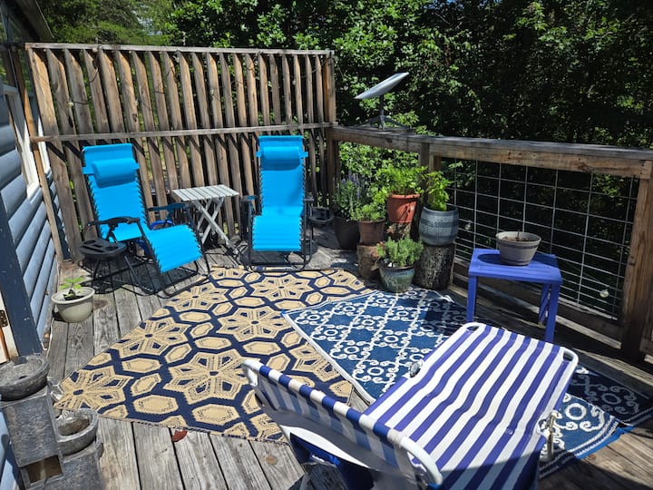 Zen Den Cozy Cottage On 162 Acre Farm - Cosby, TN