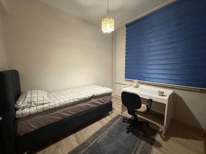 Dikmen Caddesinde Kiralık Oda - Ankara