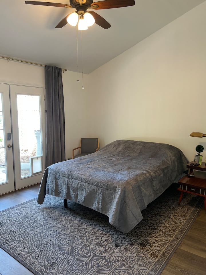 Private Entry Primary Suite 30 Day Min - Ventura, CA