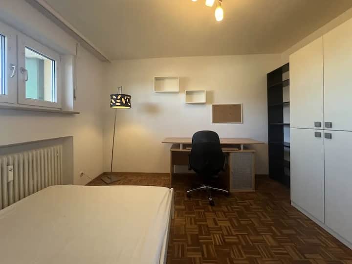 Moderne Designwohnung Mit Balkon 5 Min Zum Bahnhof - Ulm
