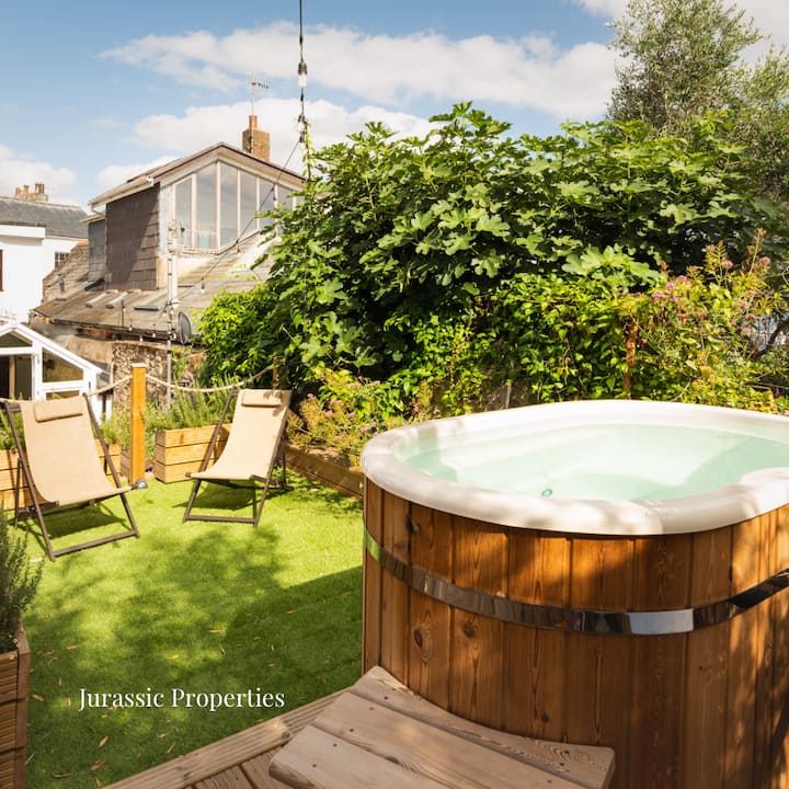 Romantic Garden Flat With Scandi- Style Hot Tub - ライム・レジス