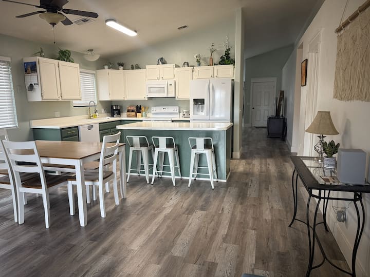 Quiet, Comfortable Home In Safford, Az - Safford, AZ