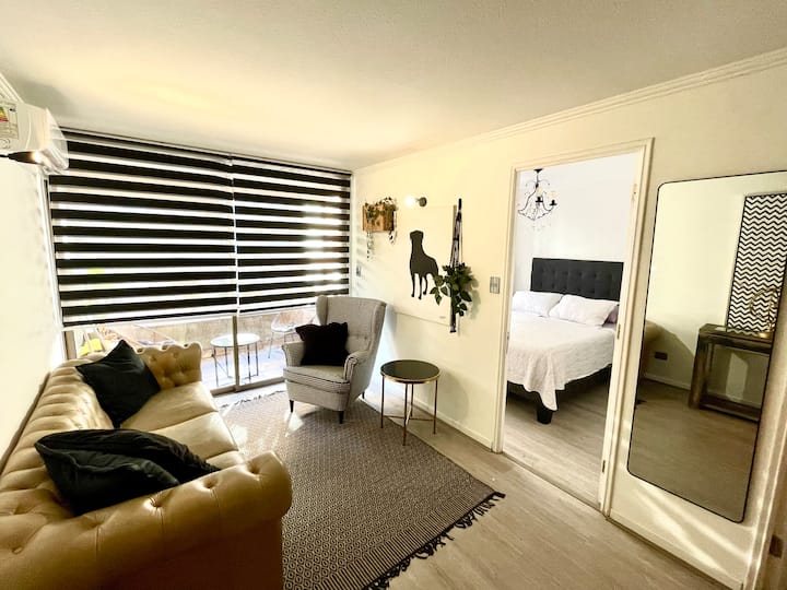 El Mejor Barrio, Seguro, Con Estacionamiento Y A/c - Las Condes