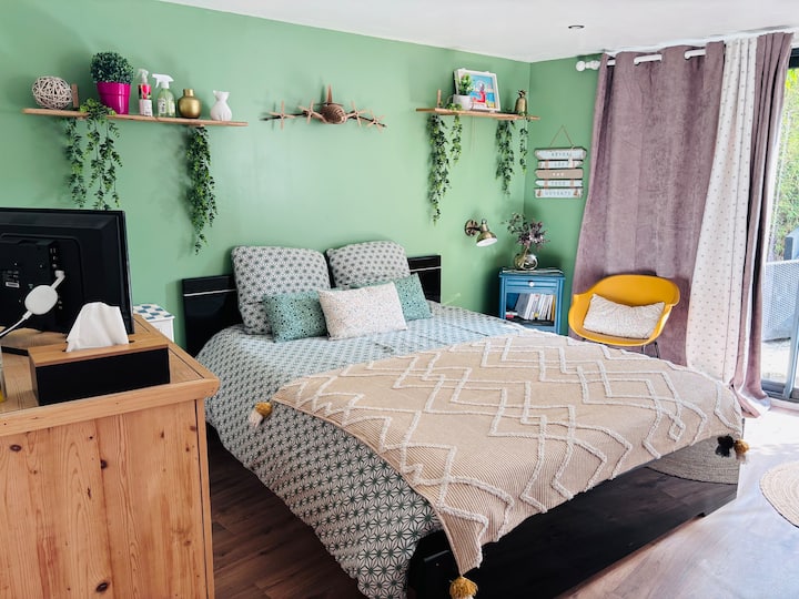 Jolie Chambre Indépendante Avec Patio - Pleurtuit