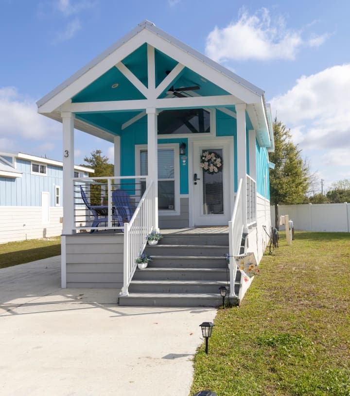 Lovely Blossom Bungalow In Jacksonville. - Jacksonville, FL