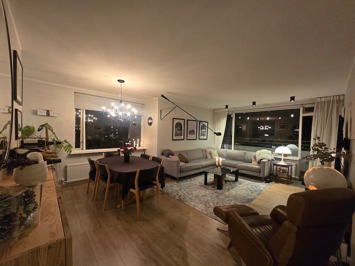Lovely 2-bedroom Apartment With A View. - Reykjavik