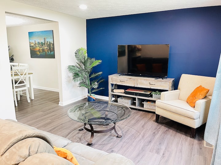 Serenity Retreat W/ Ev Charger, Games, Sun & Peace - Arnold, MD