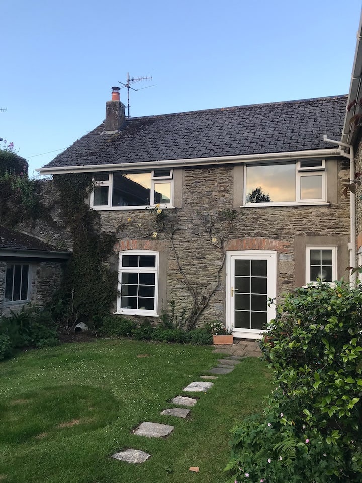 Greystones Cottage- A Cosy Dartmoor Retreat - Totnes