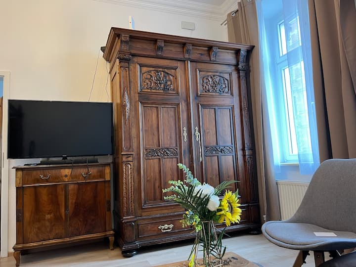 Kaiserzeit Im Himmelbett | Messe-city-zoo-cozy - Leipzig