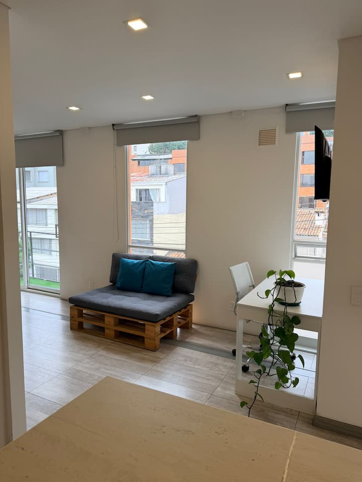 1 Precioso Loft Minimalista, Wifi  Alta Velocidad - Bogota