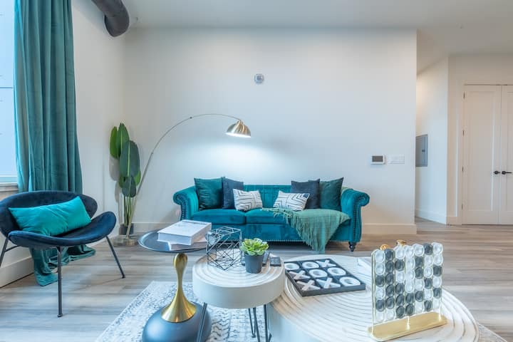 Emerald Escape| Free Parking| 2 Bath| Sleeps 8 - New York