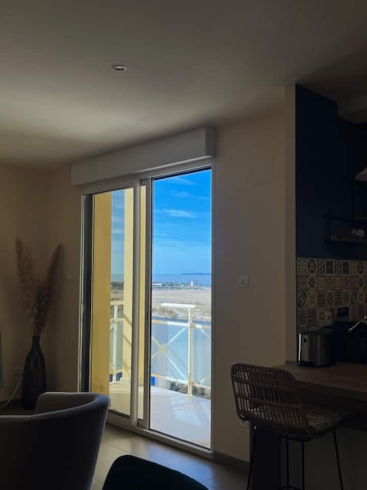 Les Voiles : Les Pieds Dans Le Sable, Vue Mer - Châtelaillon-Plage