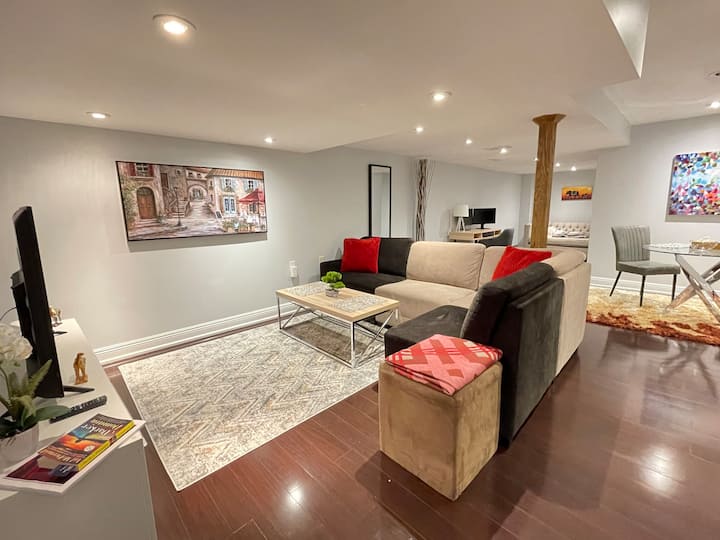 Elegant And Spacious 1 Bdr Suite, Peaceful Area - Vaughan