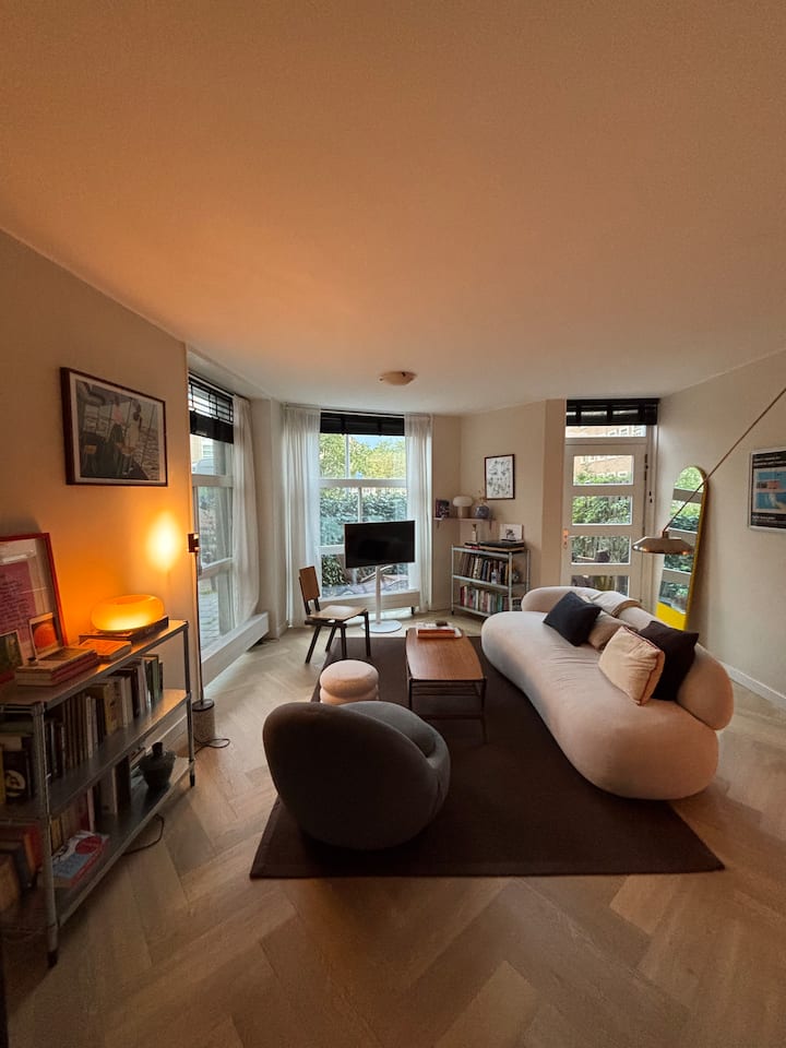 Large Apartment | Bath & Walk-in Shower | Garden - Amsterdam