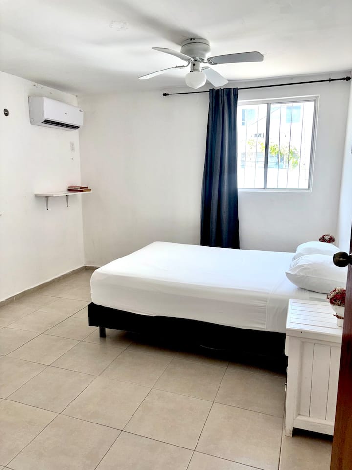 (7)departamento En Cancún Azucenas En Planta Alta - Cancún