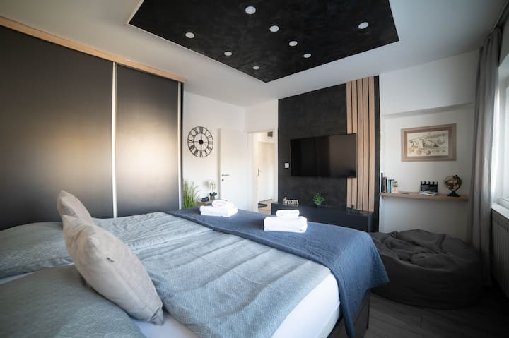 Festival Centar Sarajevo-free Parking - Sarajevo