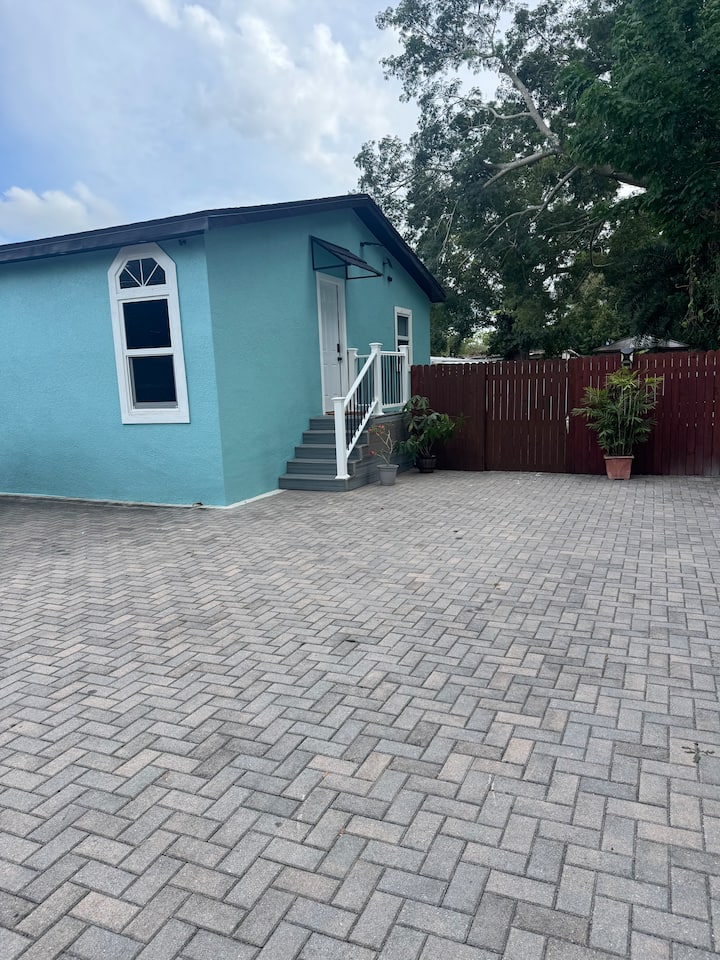 Hermosa Y Espaciosa  Habitación Con Dos Camas . - Tampa, FL