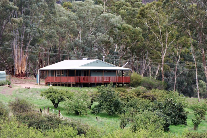 Ruby Cottage; Experience A Forest Getaway. - Wirrabara