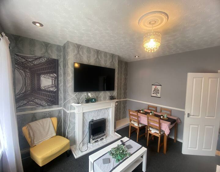 2 Bdr House Near City Centre | 2 Parking Fast Wifi - 亞伯丁