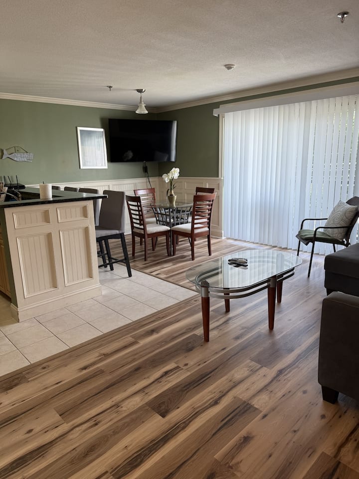 Pool, Restaurant, Bbq Grills, Close To Weirs! - Laconia, NH