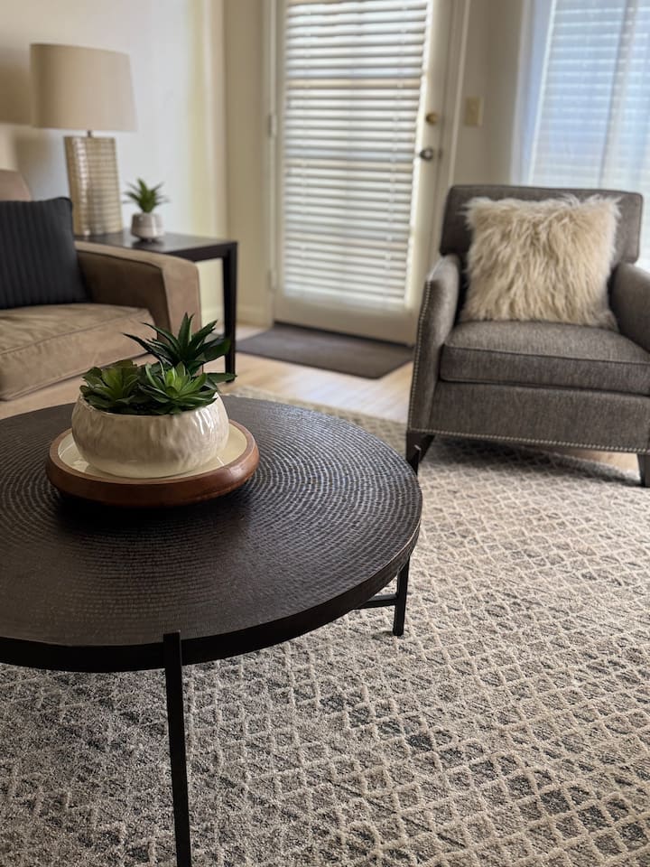 Bright And Cozy 1 Bedroom Condo - Chandler, AZ