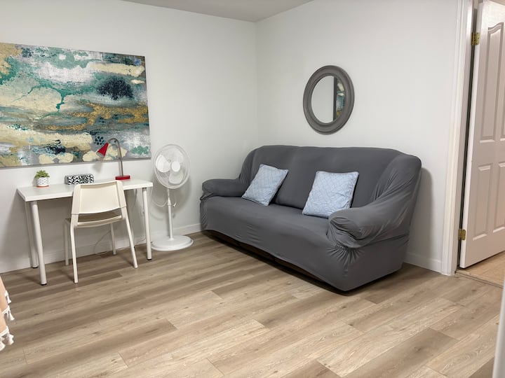 Comfortable &Tidy One-bedroom - Cypress Mountain