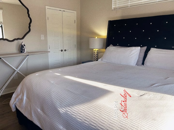 South Frio Condo - San Antonio, TX